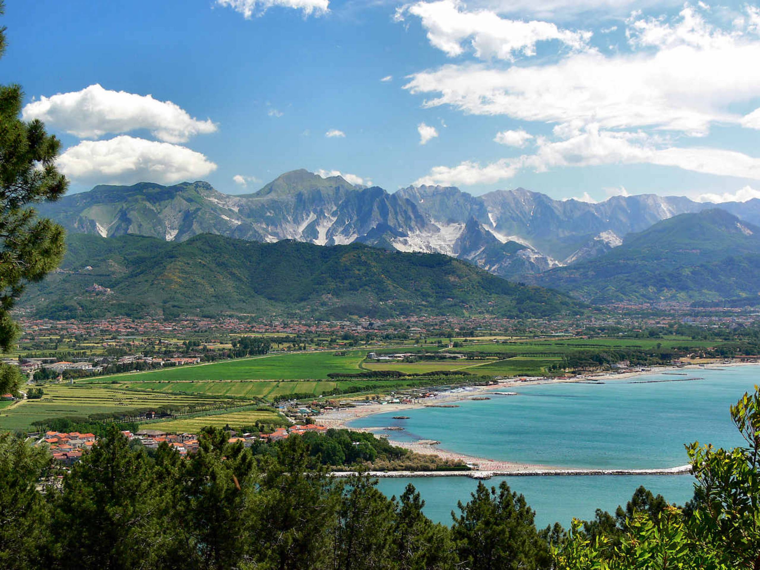 Luni Mare, Wybrzeże Liguryjskie, Włochy, największa baza ofert...