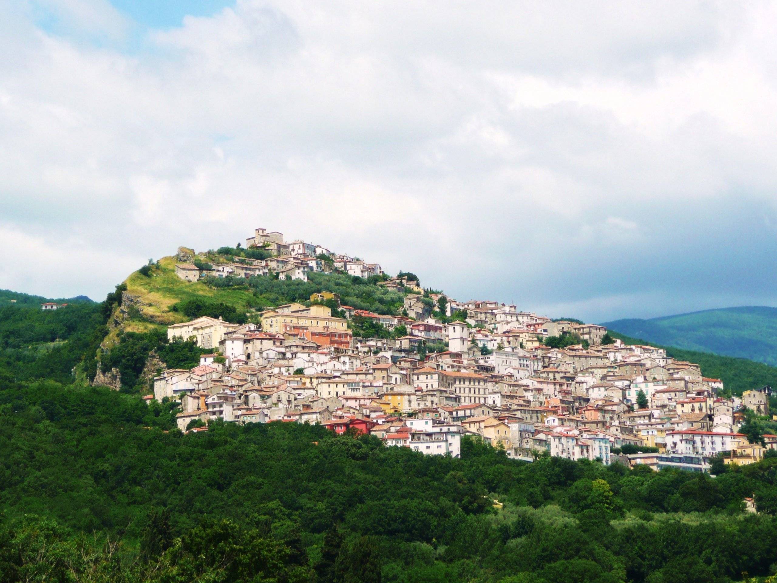 Morcone, Kampania, Włochy, największa baza ofert LAST MINUTE....