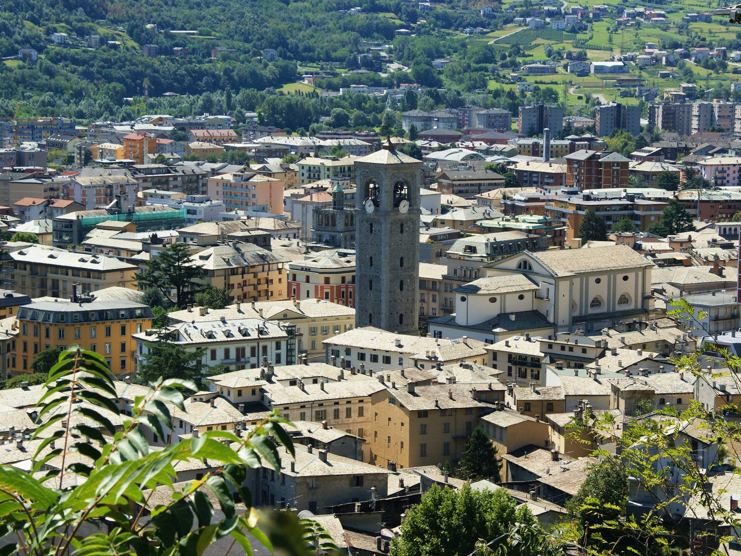 Sondrio, Lombardia, Włochy, największa baza ofert LAST MINUTE....