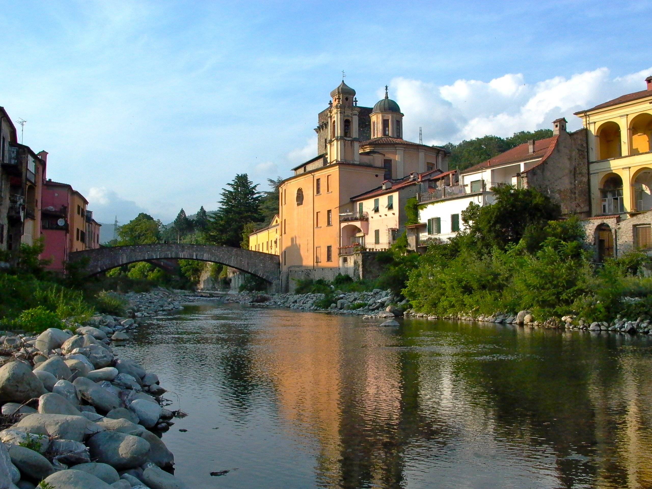 Pontremoli, Toskania, Włochy, największa baza ofert LAST...