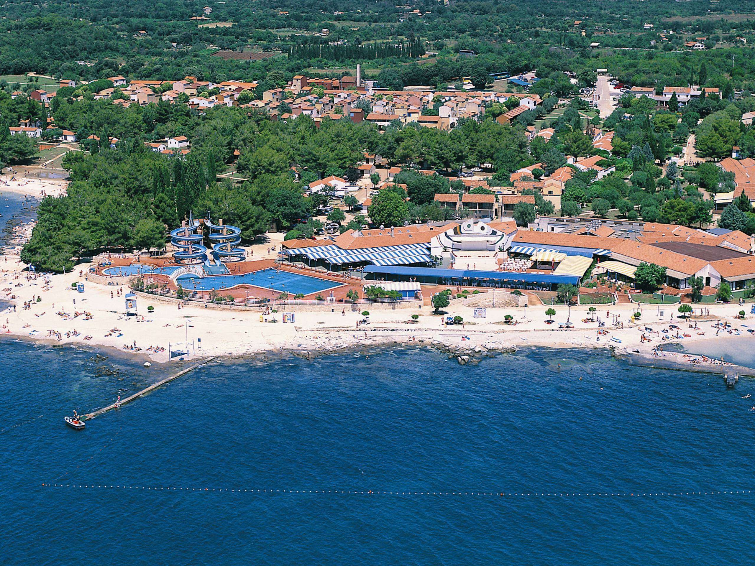 Valalta wśród najlepszych plaż nudystów, największa baza ofert...