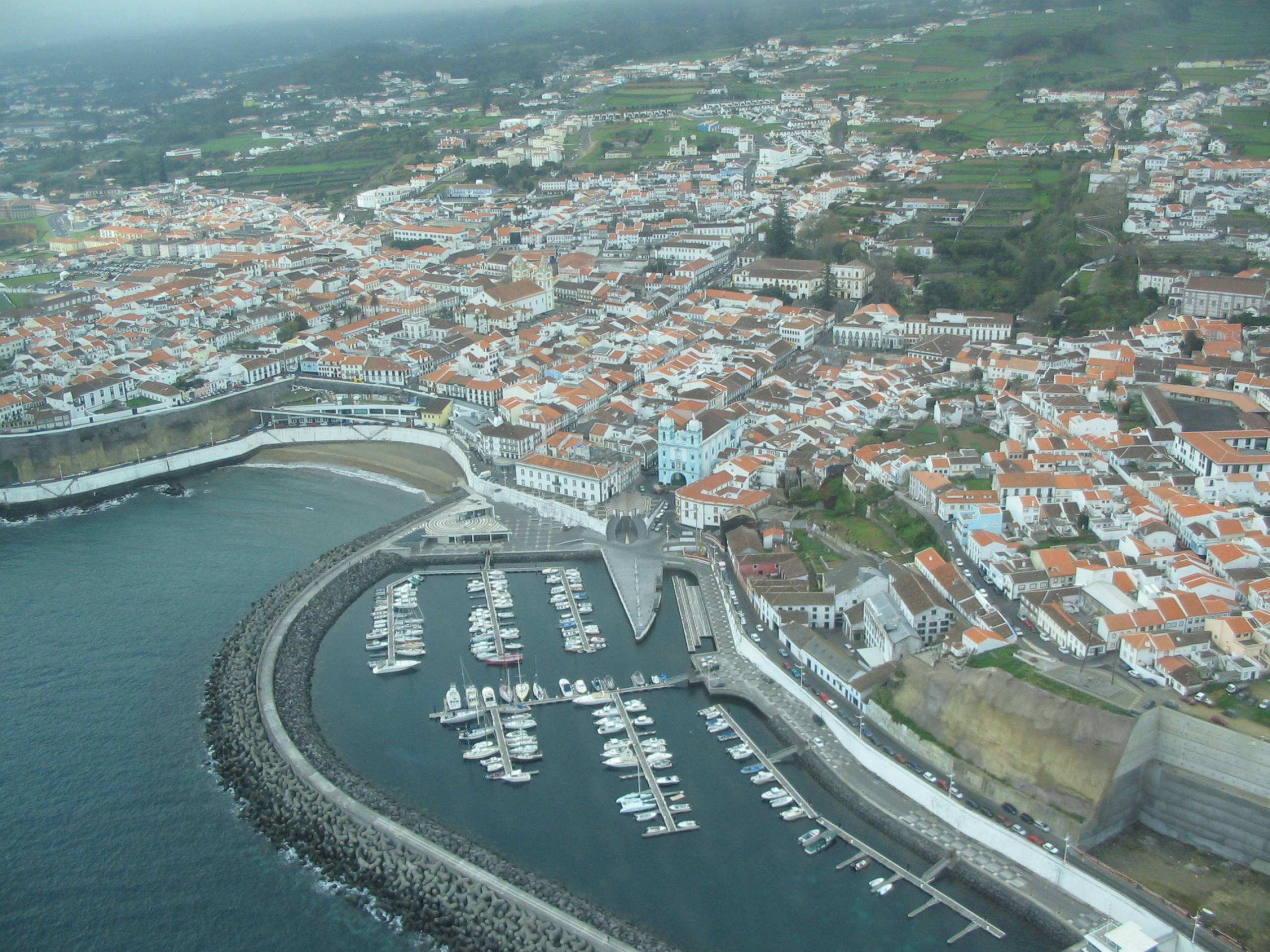 Angra do Heroismo, Azory, Portugalia, największa baza ofert...