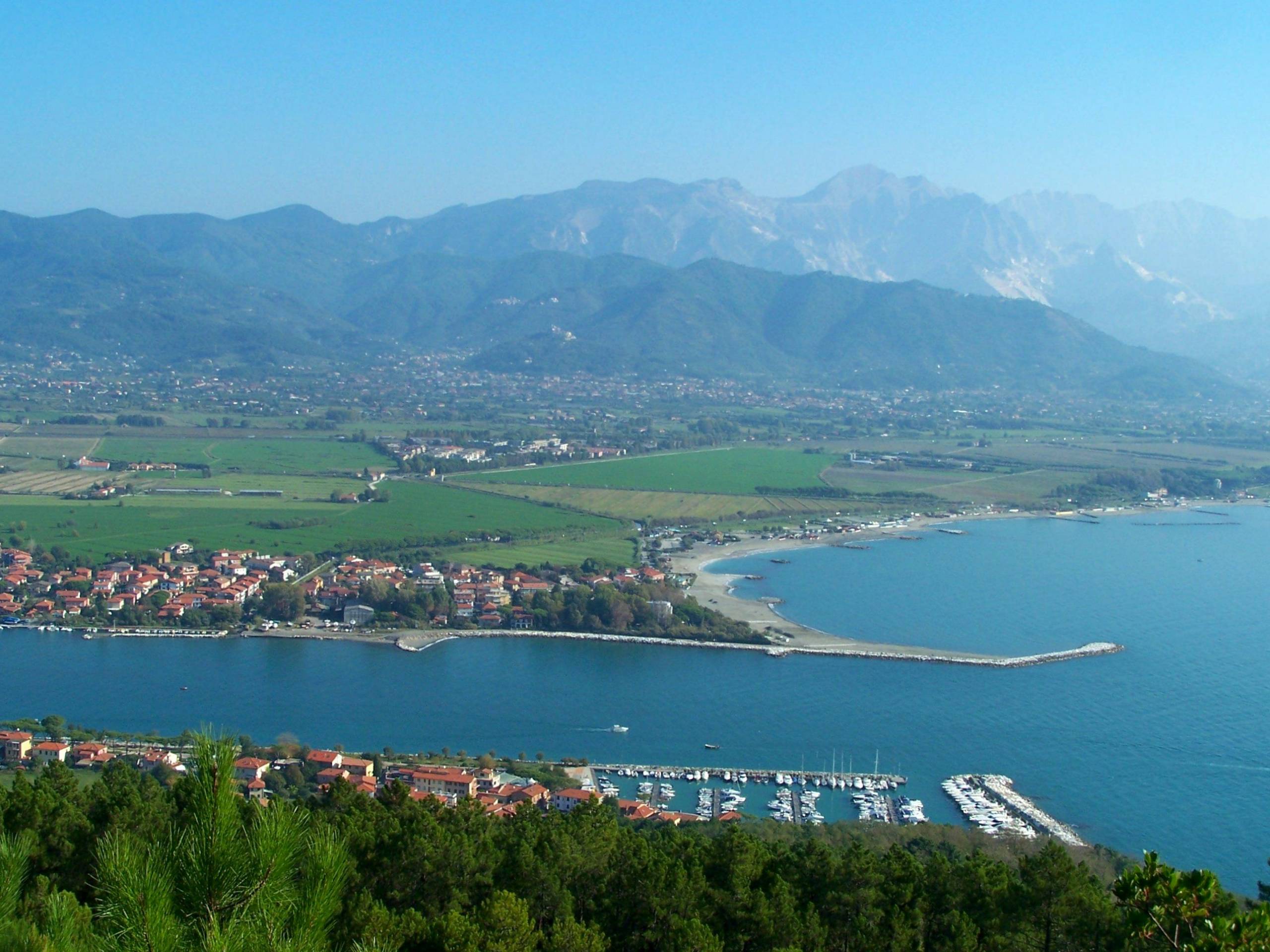 Luni Mare, Wybrzeże Liguryjskie, Włochy, największa baza ofert...