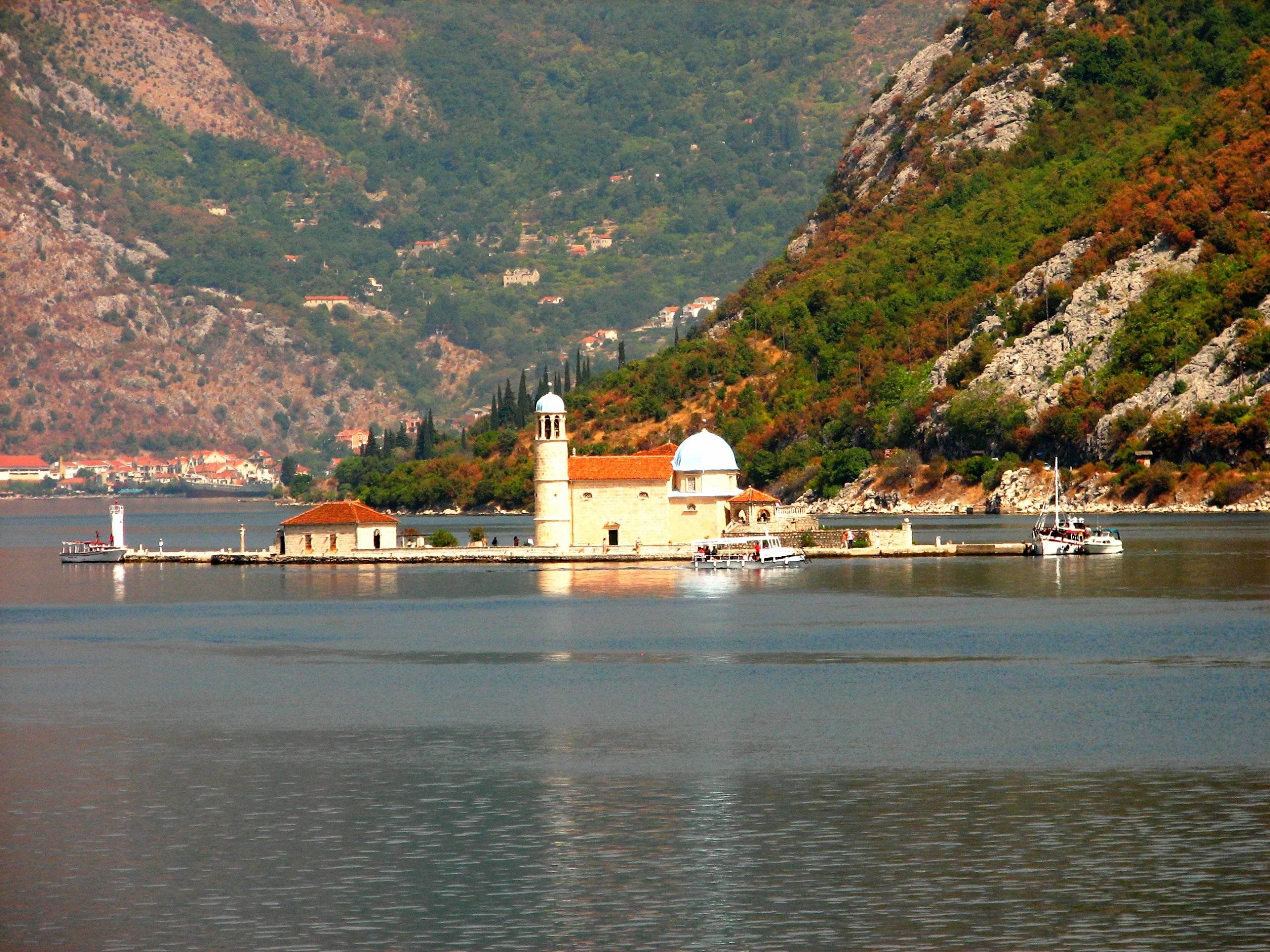 Bijela, Riwiera Czarnogórska, Czarnogóra, największa baza...