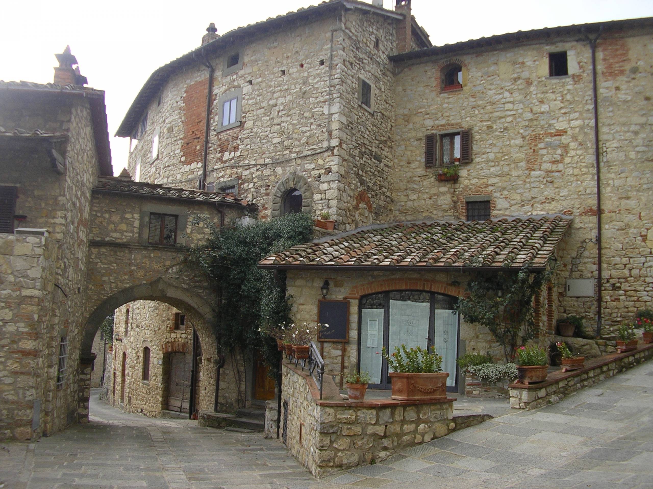 Gaiole in Chianti, Toskania, Włochy, największa baza ofert...