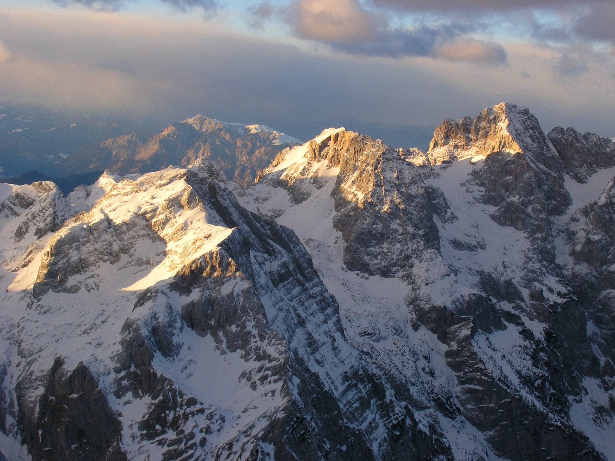 Gozd Martuljek, Alpy Słoweńskie, Słowenia, największa baza...